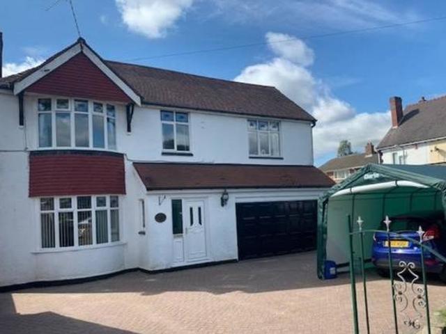 5 bedroom detached house for sale in Cross Street Burntwood WS7