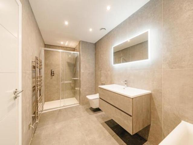 5 bedroom detached house for sale in Abbots Leigh Road, Abbots Leigh, Bristol, Somerset, BS8