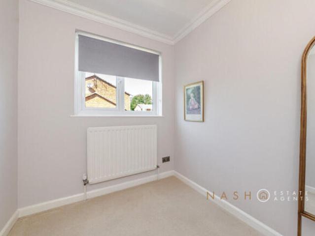 5 bedroom detached house for sale in Aberdeen Close, Bletchley, MK3