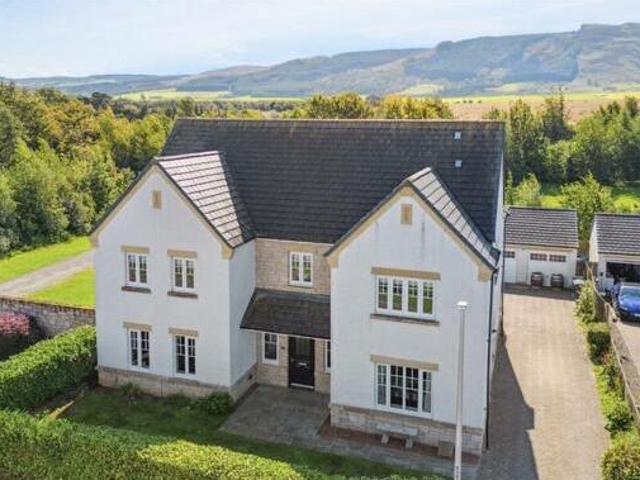 5 Bedroom Detached House For Sale In Aberuthven, Auchterarder
