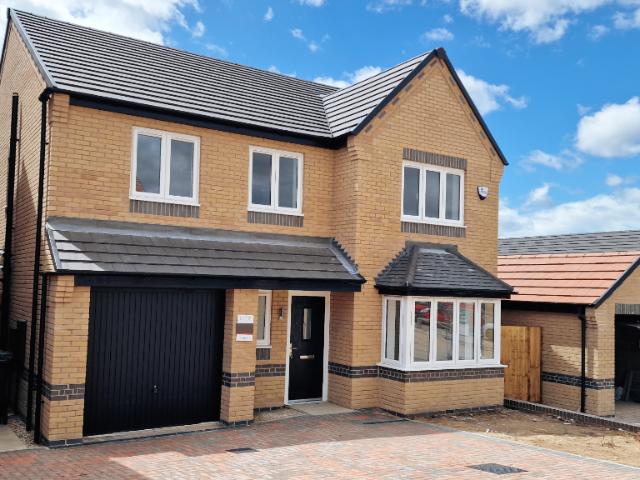 5 bedroom detached house for sale in Acorn Avenue, Giltbrook, Nottingham, NG16 2UF, NG16