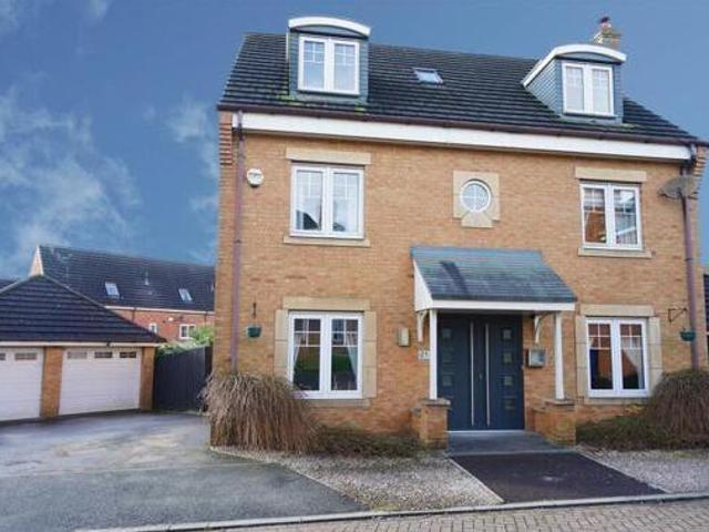5 Bedroom Detached House For Sale In Adlington