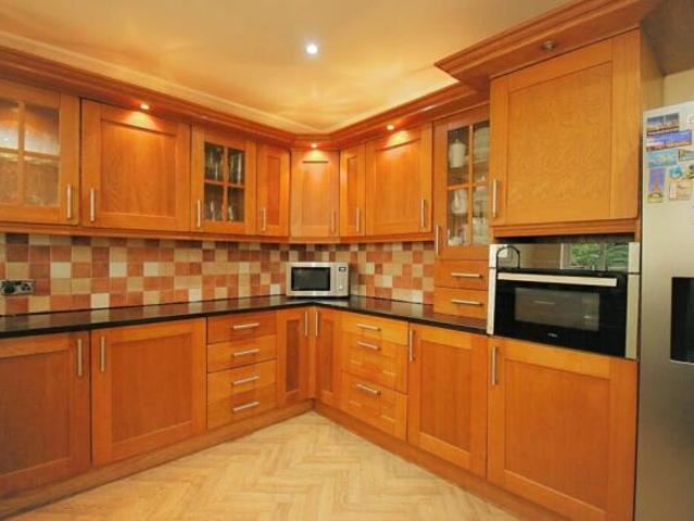 5 bedroom detached house for sale in Allerton Road, Allerton, Bradford, BD15