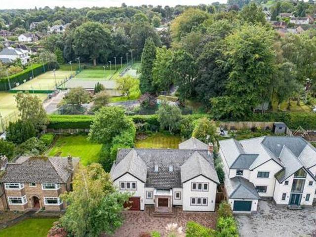 5 Bedroom Detached House For Sale In Appleton, Warrington