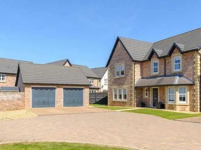 5 bedroom detached house for sale in Applecross Grove Wynyard Wynyard TS22