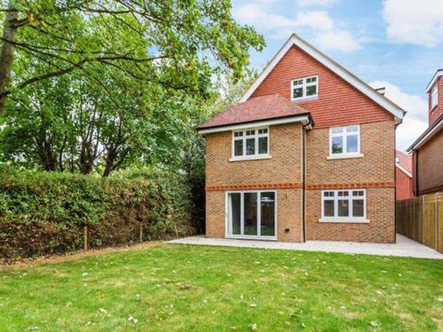5 bedroom detached house for sale in Astor Gardens Church Road Horley RH6 7EY RH6