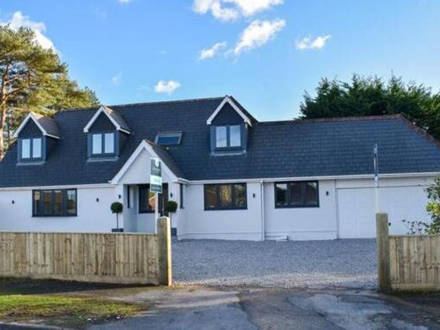 5 Bedroom Detached House For Sale In Ashley Heath, Ringwood