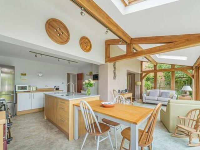 5 Bedroom Detached House For Sale In Ashley