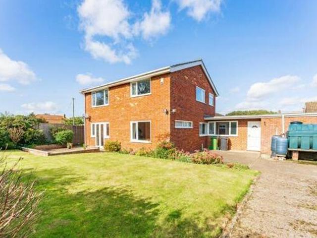 5 Bedroom Detached House For Sale In Ashwellthorpe