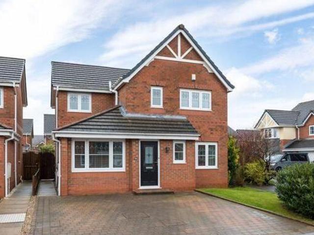 5 Bedroom Detached House For Sale In Ashton in makerfield