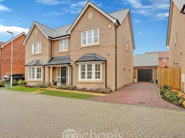 5 bedroom detached house for sale in Aubrey Close Earls Colne Colchester CO6
