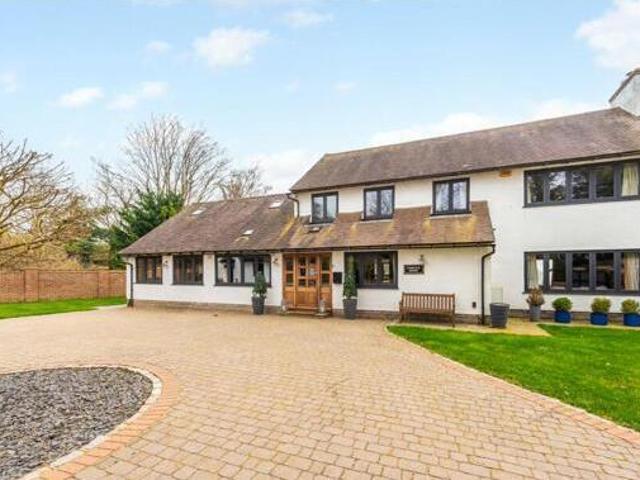 5 Bedroom Detached House For Sale In Aylesbury, Buckinghamshire