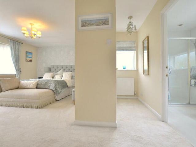 5 bedroom detached house for sale in Bondend Road, Upton St. Leonards, Gloucester, GL4 8EL, GL4