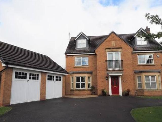 5 bedroom detached house for sale in Booth Drive Ashbourne DE6