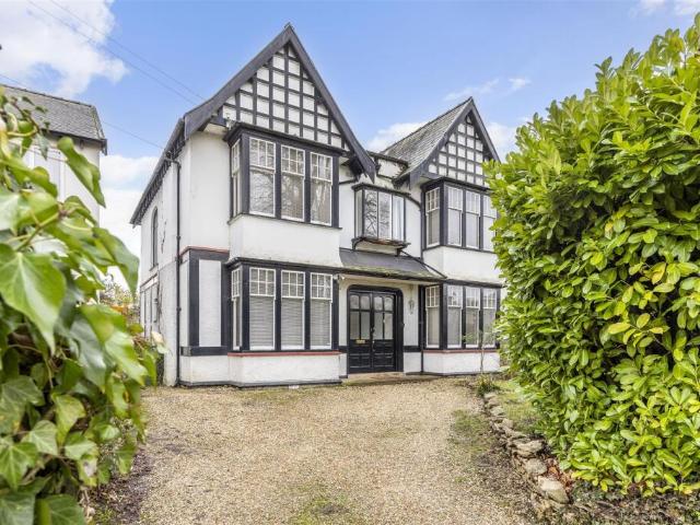 5 bedroom detached house for sale in Battledown Approach, Cheltenham, GL52