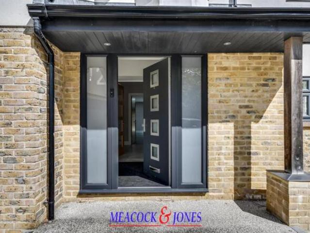 5 bedroom detached house for sale in Baymans Wood, Old Shenfield, Brentwood, CM15