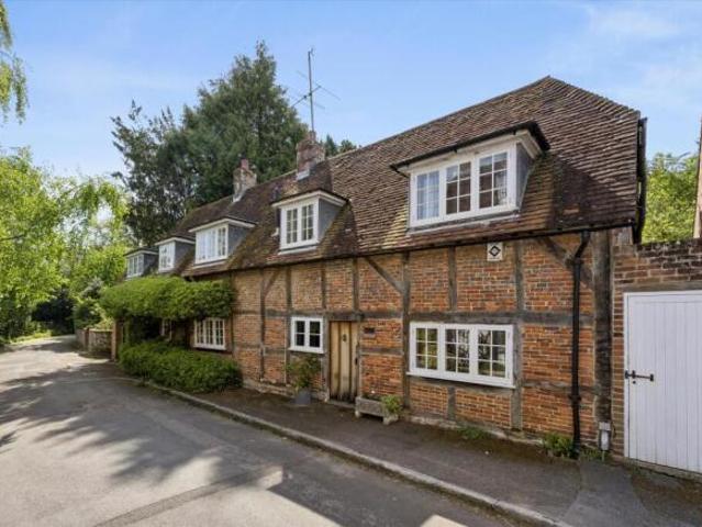 5 bedroom detached house for sale in Back Street, Winchester, Hampshire SO23