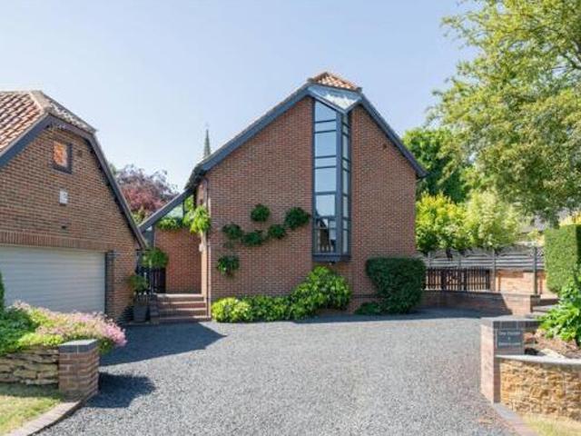 5 Bedroom Detached House For Sale In Bakers Lane