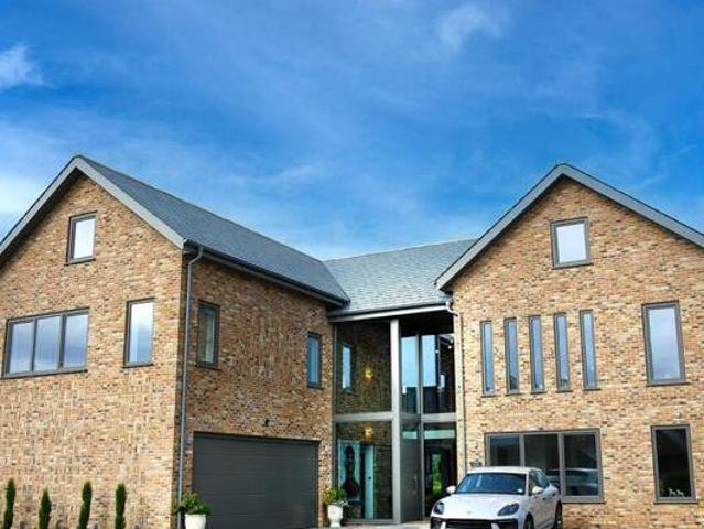 5 Bedroom Detached House For Sale In Ballam Oaks