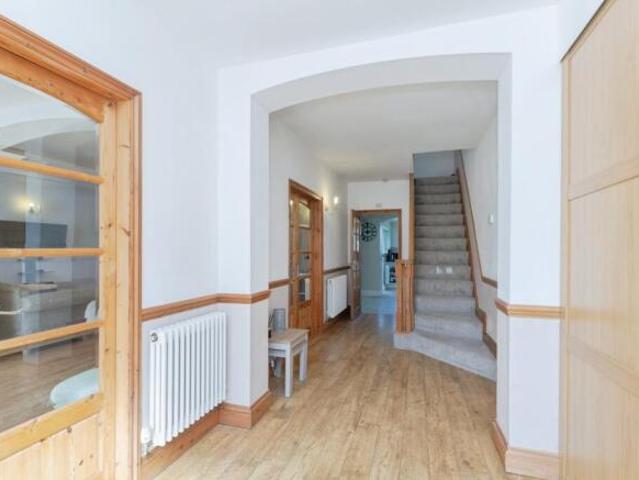5 bedroom detached house for sale in Barkbythorpe Road, Leicester, Leicestershire, LE4