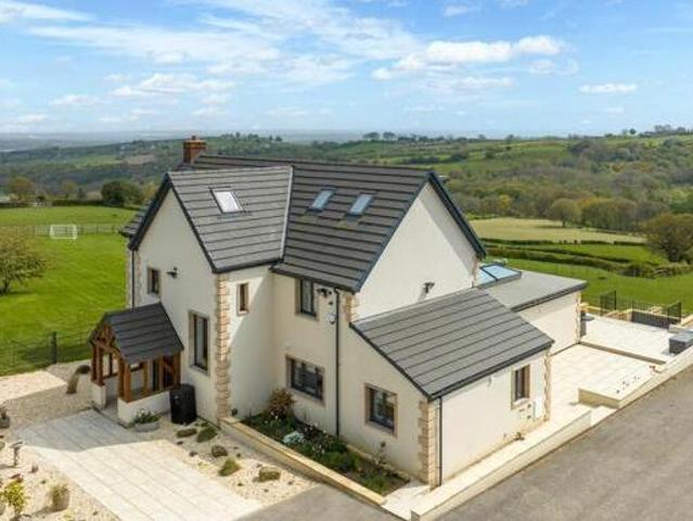 5 Bedroom Detached House For Sale In Barlow