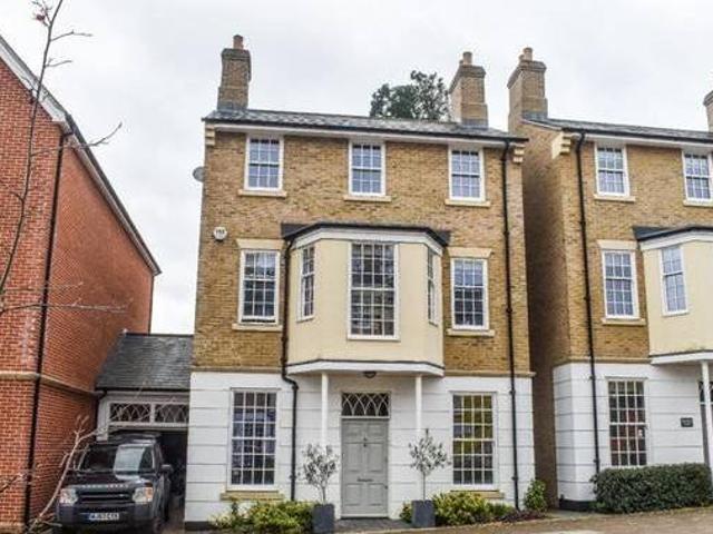 5 bedroom detached house for sale in Barnetson Place Dunmow CM6