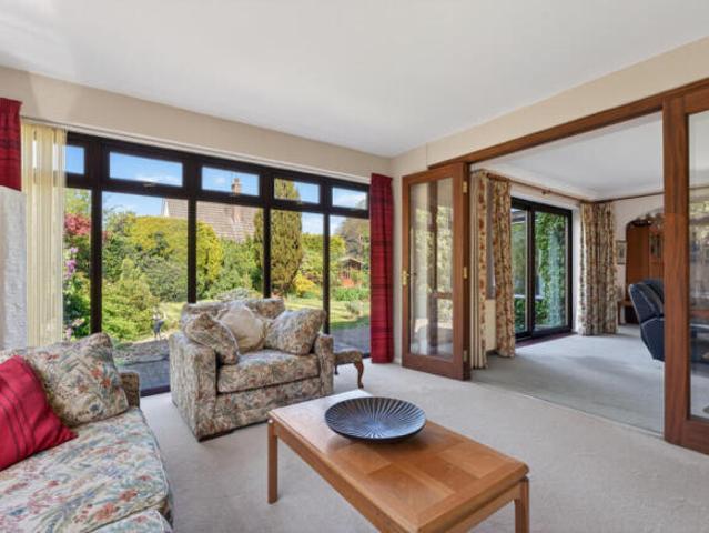 5 bedroom detached house for sale in Beverley Road, Leamington Spa, Warwickshire CV32 6PN, CV32