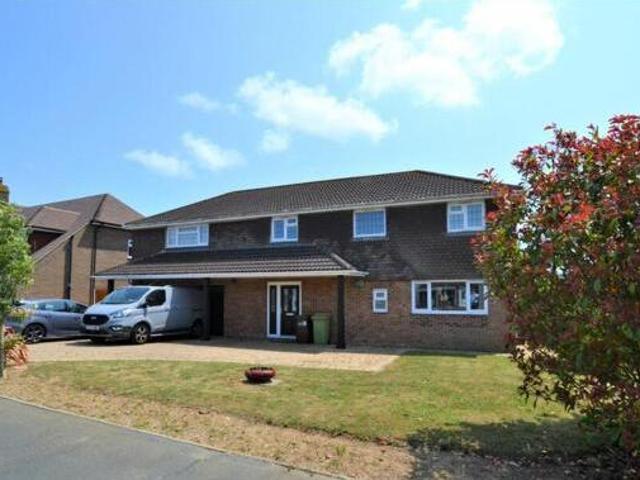 5 Bedroom Detached House For Sale In Bexhill on sea