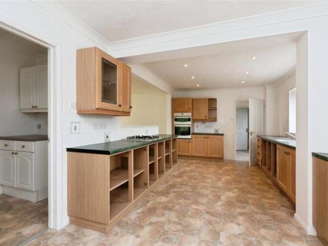 5 bedroom detached house for sale in Bexmoor Way, Old Basing, Basingstoke, Hampshire, RG24