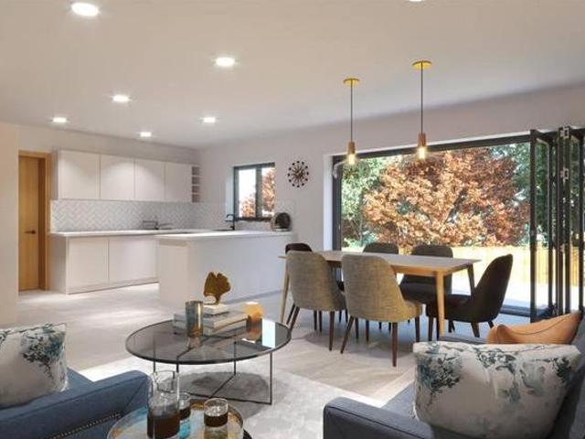 5 bedroom detached house for sale in Beauharrow Road St LeonardsOnSea TN37