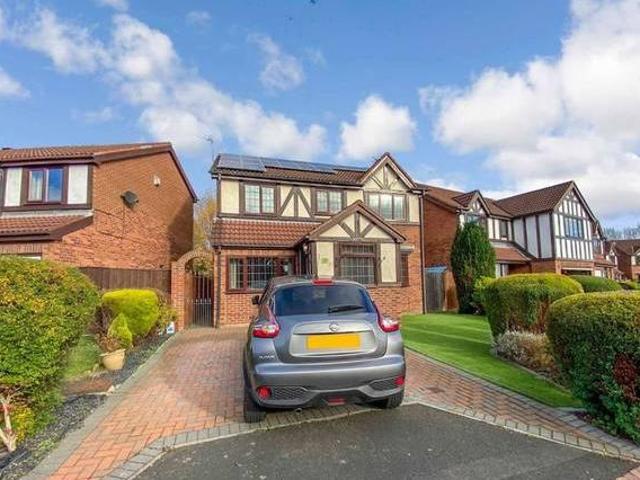 5 bedroom detached house for sale in Beckford Teal Farm Washington Tyne and Wear NE38 8TP NE38