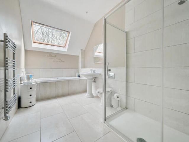 5 bedroom detached house for sale in Beechmount Road, Bassett, Southampton, Hampshire, SO16
