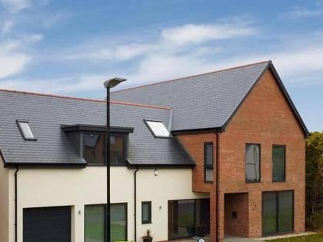 5 bedroom detached house for sale in Belford Close Ashbrooke Sunderland SR2