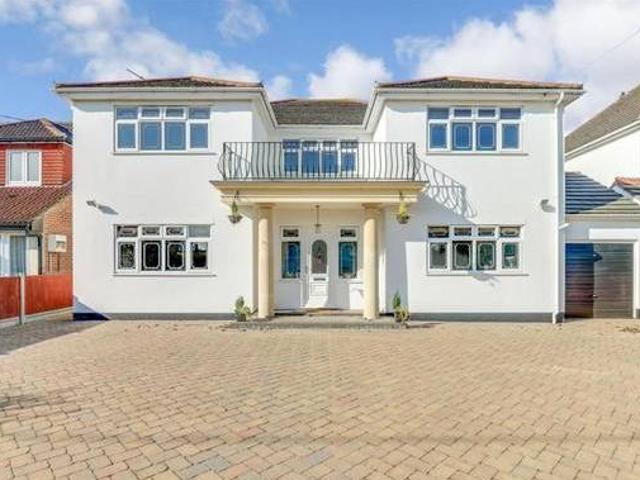 5 bedroom detached house for sale in Benfleet Road Benfleet SS7