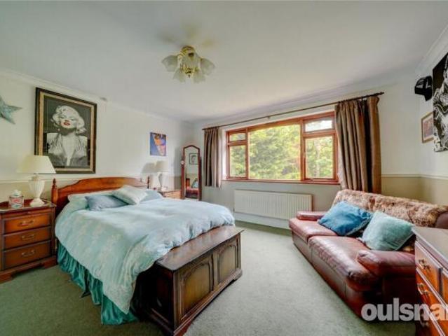 5 bedroom detached house for sale in Birmingham Road, Alvechurch, Birmingham, B48