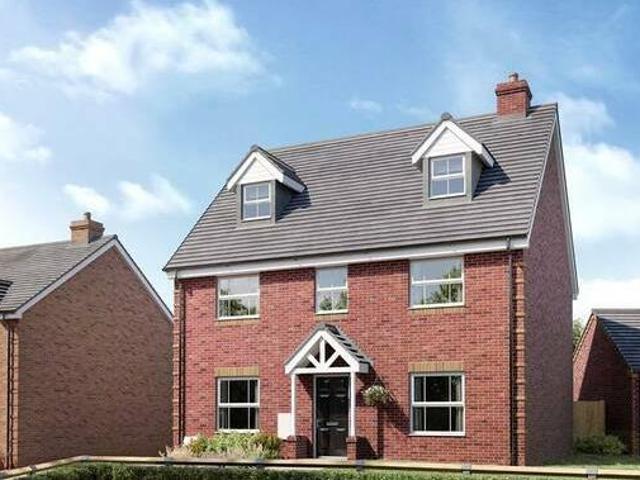 5 bedroom detached house for sale in Birmingham Road Hatton Warwick CV35 7DZ CV35