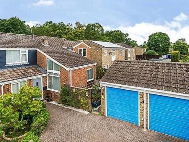5 Bedroom Detached House For Sale In Blackwater, Hampshire
