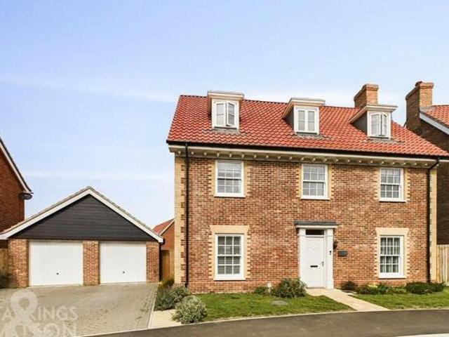 5 Bedroom Detached House For Sale In Blofield