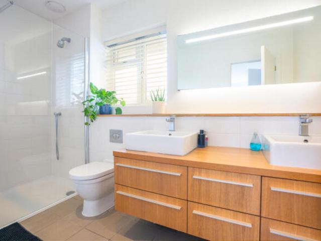 5 bedroom detached house for sale in Brudenell Avenue, Canford Cliffs, Poole, Dorset, BH13
