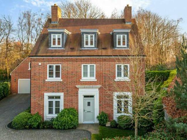 5 bedroom detached house for sale in Brackenwood Midhurst GU29