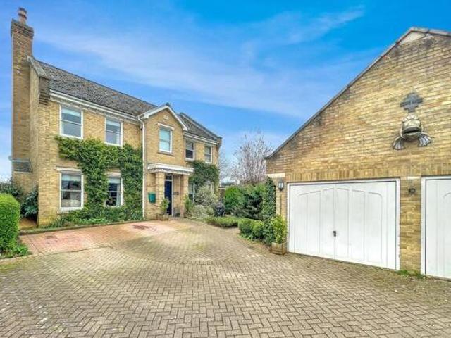 5 Bedroom Detached House For Sale In Braintree