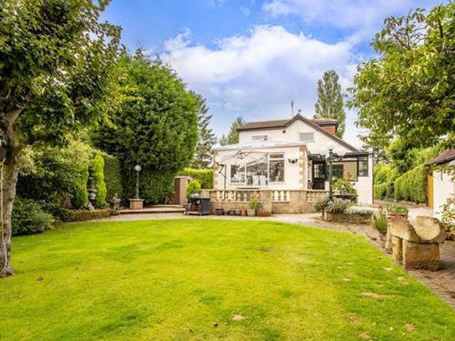 5 bedroom detached house for sale in Brecklands Wickersley S66