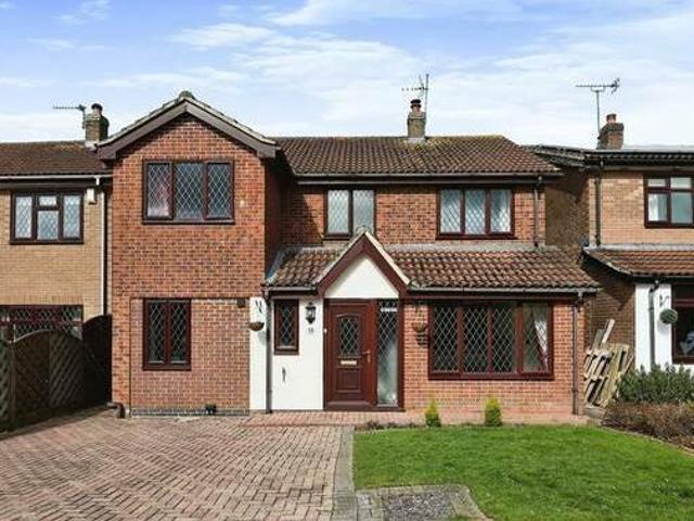 5 bedroom detached house for sale in Briar Close Blackfordby Swadlincote DE11
