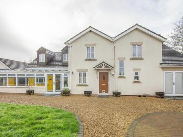 5 Bedroom Detached House For Sale In Brinkworth