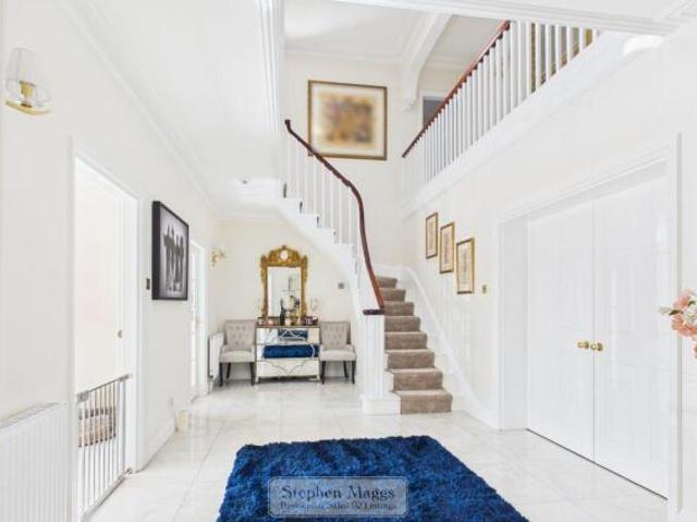 5 bedroom detached house for sale in Bristol Road, Whitchurch Village, Bristol, BS14