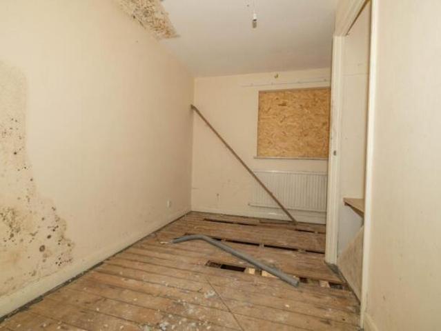 5 bedroom detached house for sale in Brockenhurst Close, Canterbury, Kent, CT2