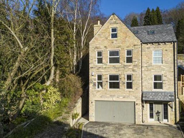 5 Bedroom Detached House For Sale In Brockholes
