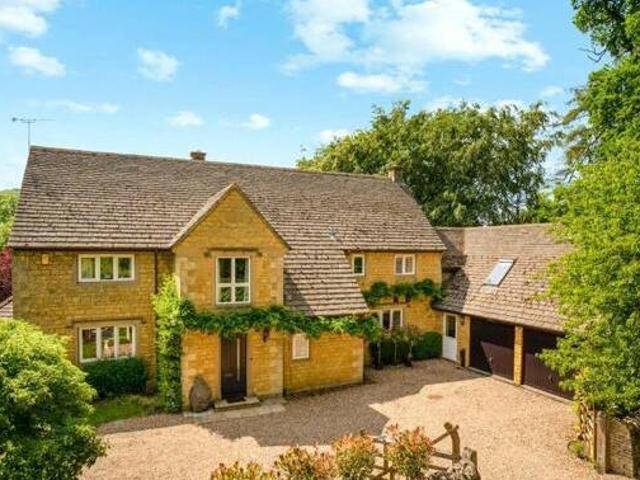 5 Bedroom Detached House For Sale In Broadway, Worcestershire
