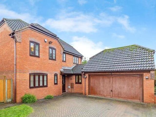5 Bedroom Detached House For Sale In Bromham, Bedford