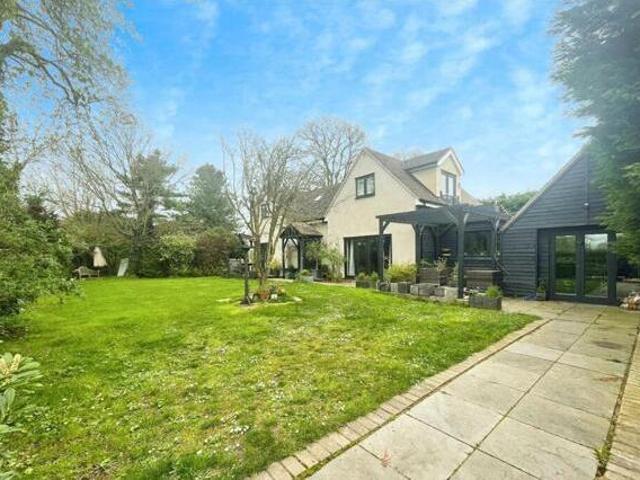 5 Bedroom Detached House For Sale In Bucknell, Oxfordshire